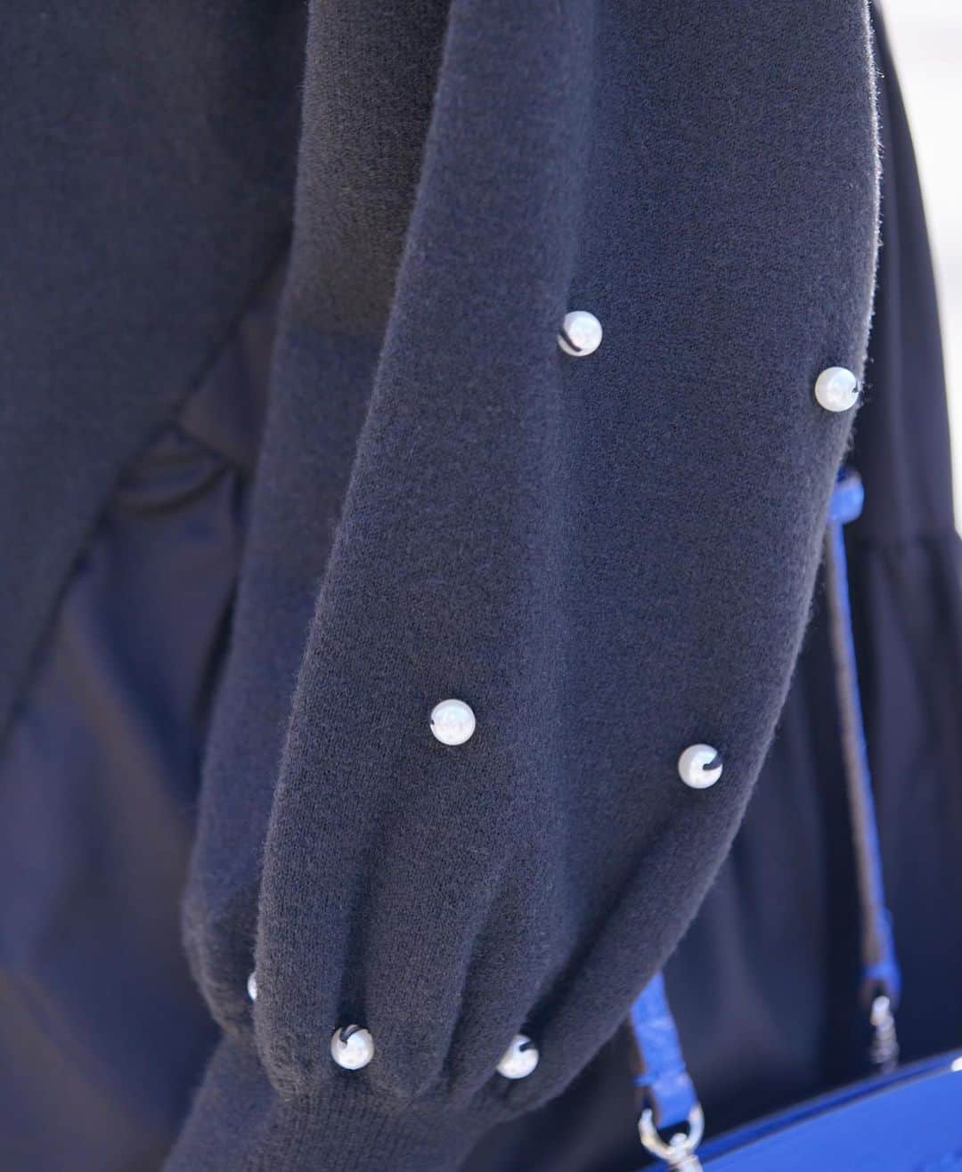 Chestyさんのインスタグラム写真 - (ChestyInstagram)「[ New Item ] 前後で異なる印象を与えてくれる、着やすさが魅力のニットトップス。 マシュマロのような ...