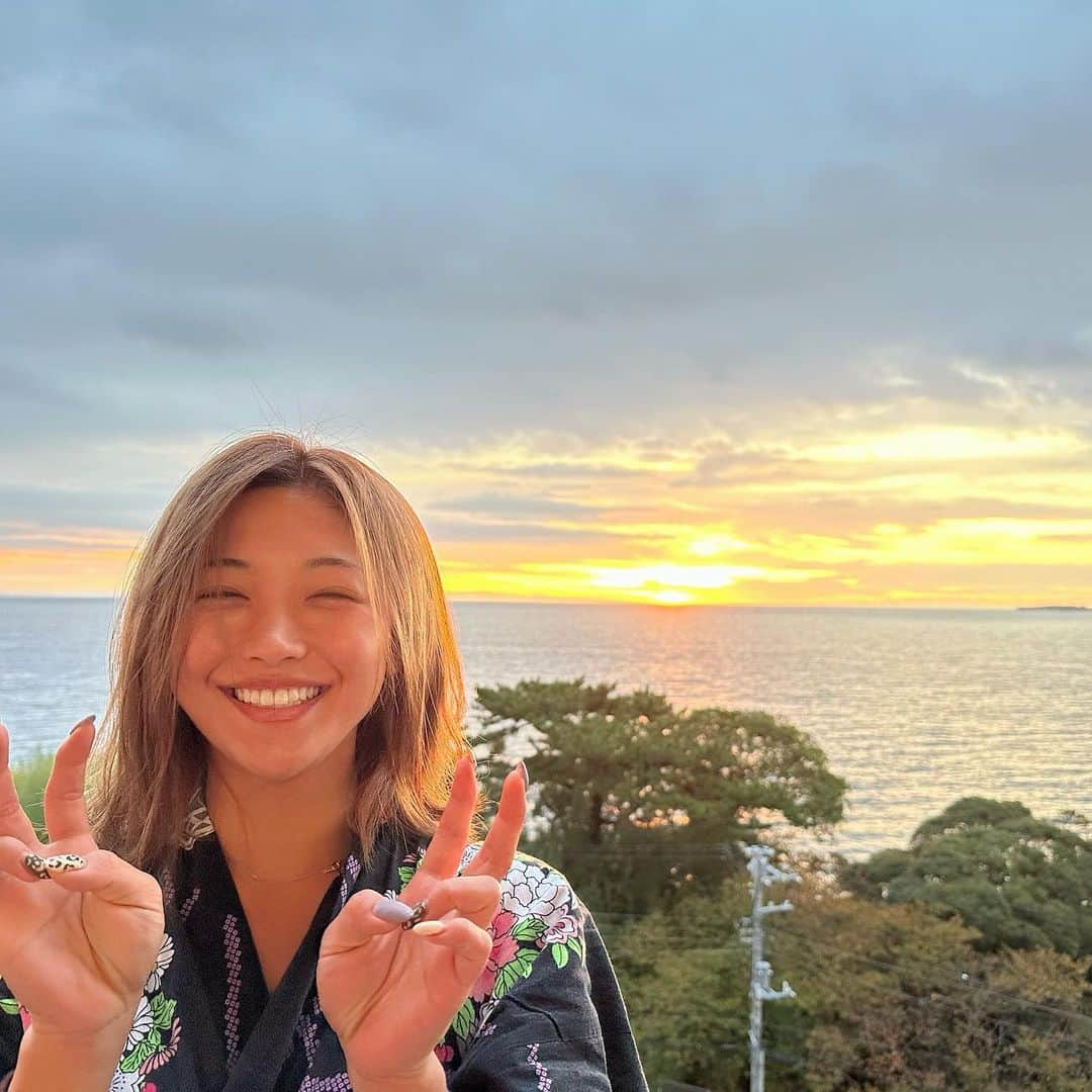 安藤京香さんのインスタグラム写真 - (安藤京香Instagram)「. そこいき、あこ立ちってママが沢山撮ってくれてんけど 全部の木が斜めっ ...