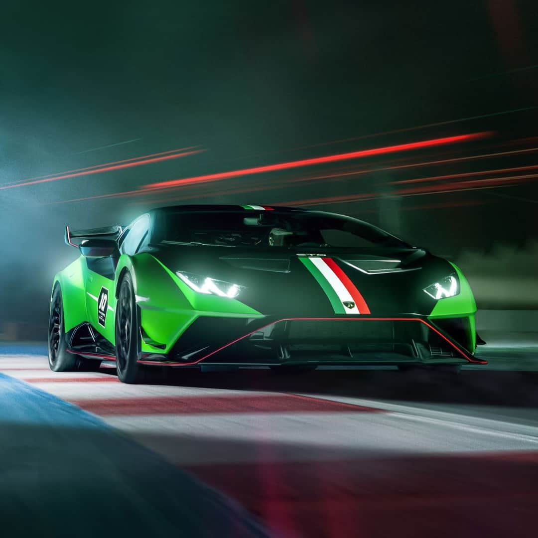 HYPEBEASTさんのインスタグラム写真 - (HYPEBEASTInstagram)「@hypedrive: @lamborghini ...