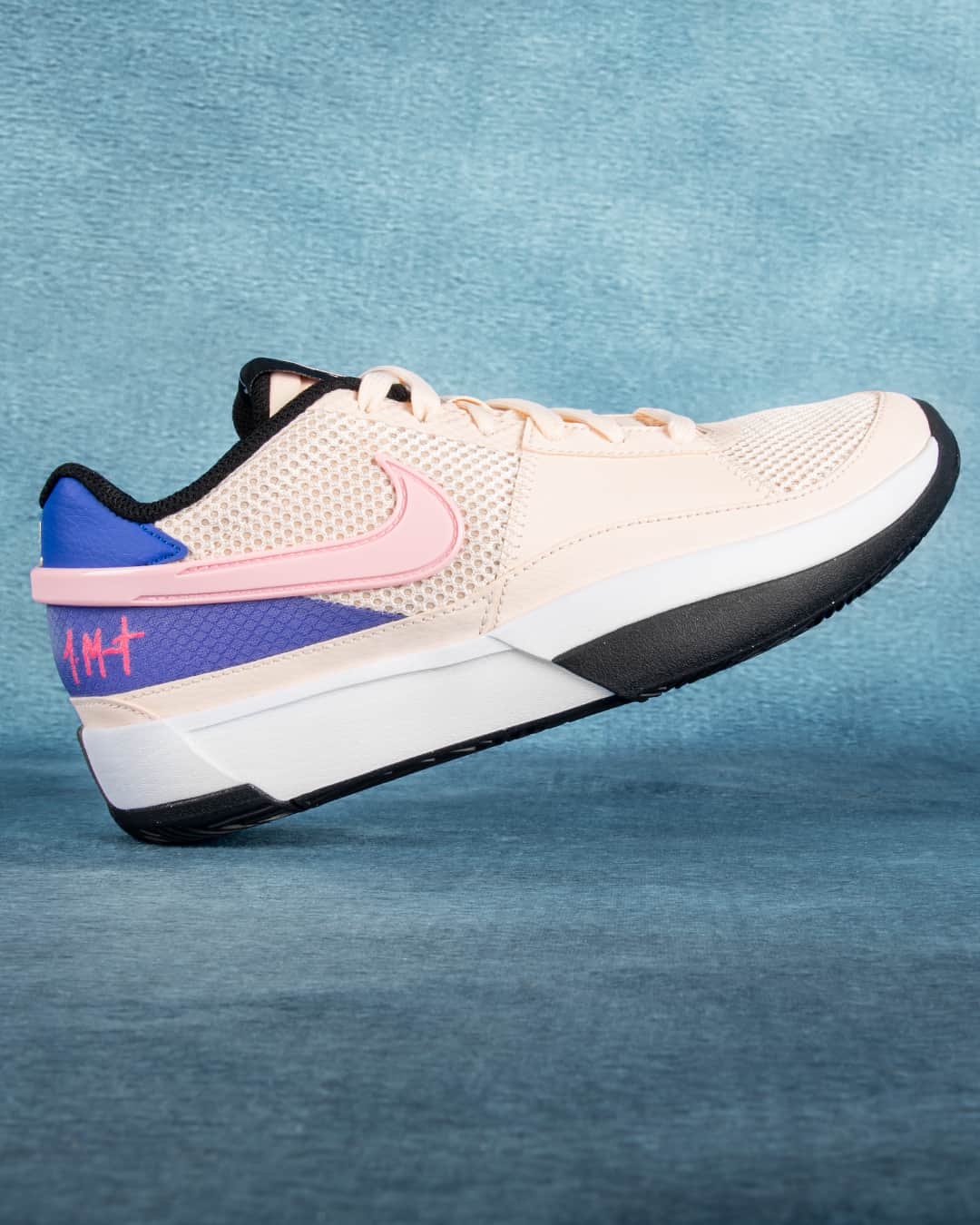 Foot Lockerさんのインスタグラム写真 - (Foot LockerInstagram)「Subtle colors for the ...