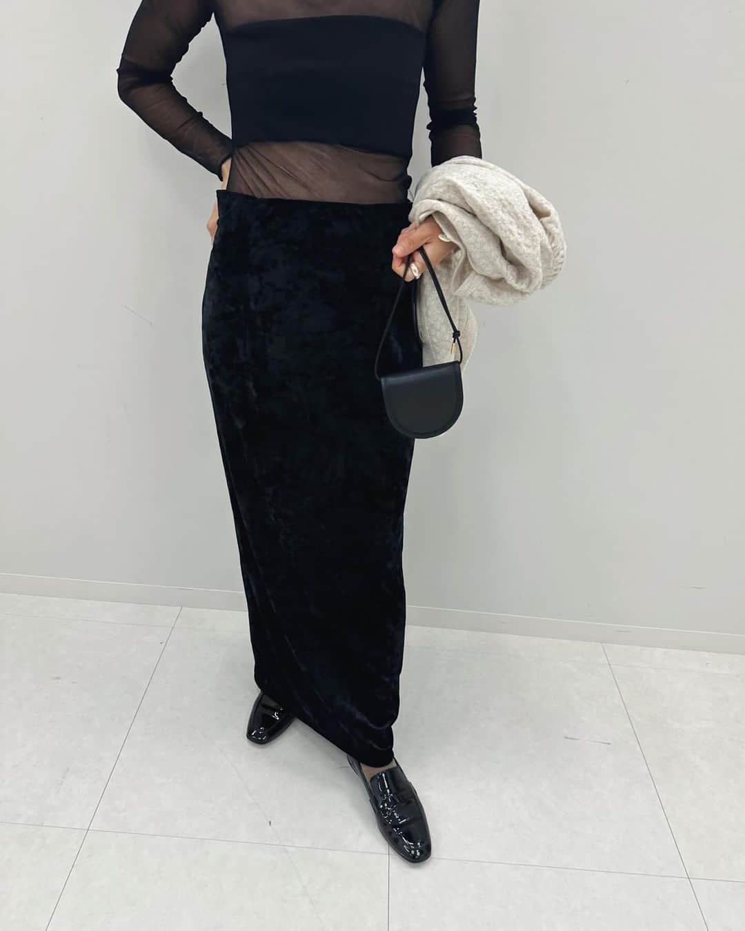 エディットフォールルさんのインスタグラム写真 - (エディットフォールルInstagram)「. new color black 🐈‍⬛ 11 ...