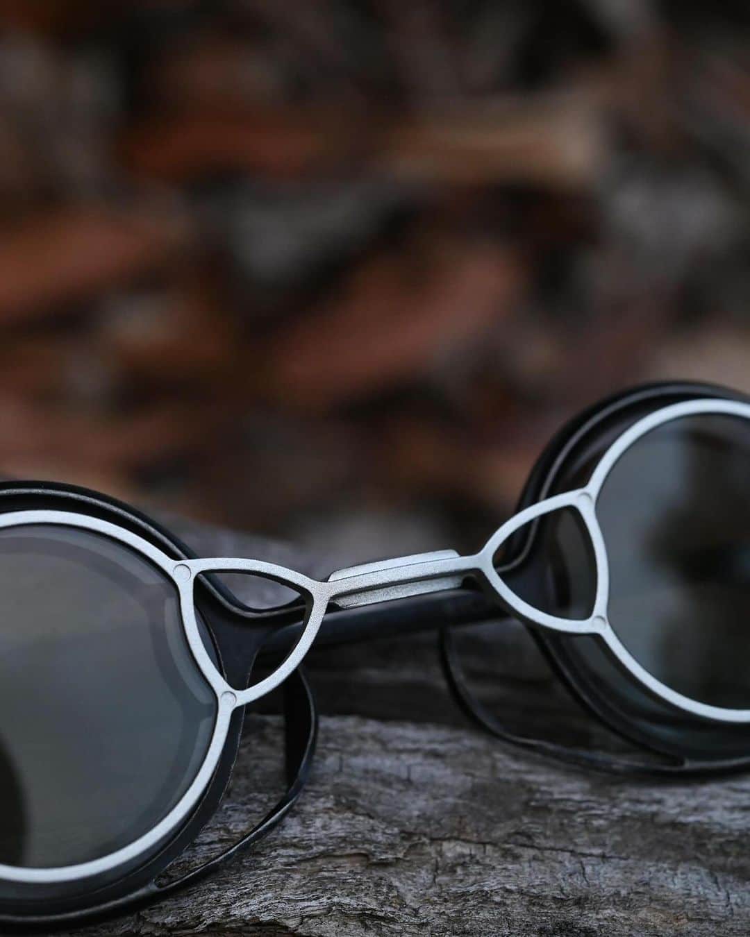 リガーズさんのインスタグラム写真 - (リガーズInstagram)「Last year, we sold out on our @rigards collaboration glasses ...